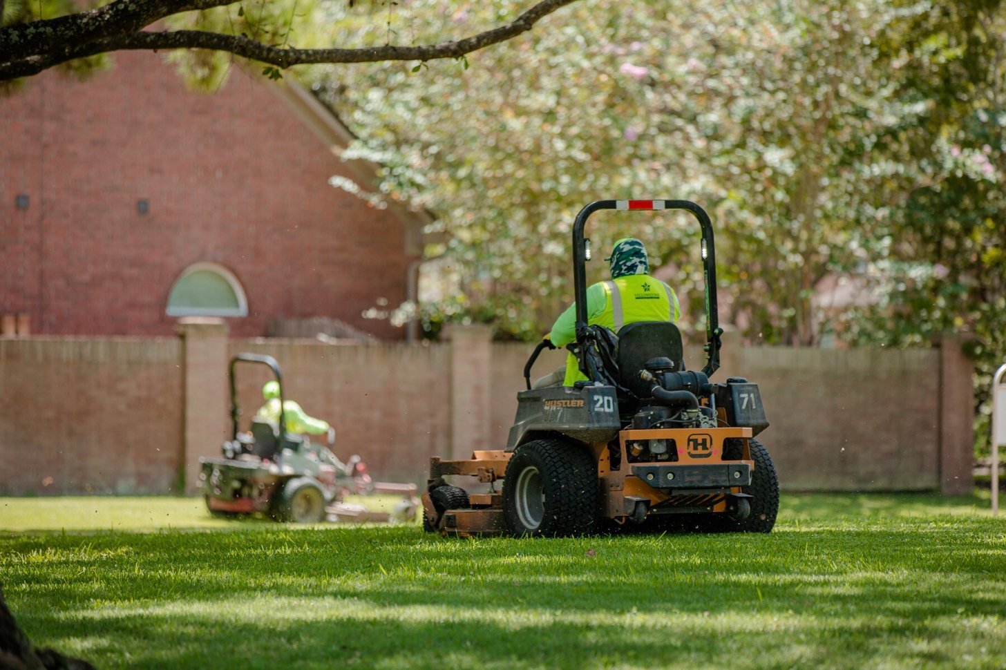 Top 5 Factors That Impact Your Commercial Landscape Maintenance Costs
