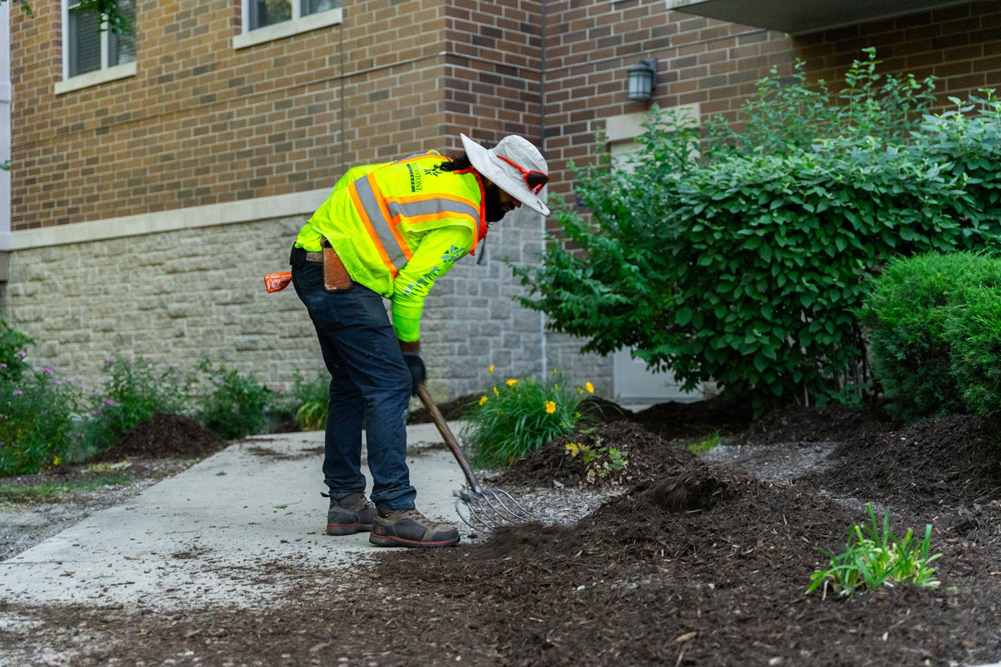 4 Tasks To Guarantee Your Landscape Is Ready For Spring