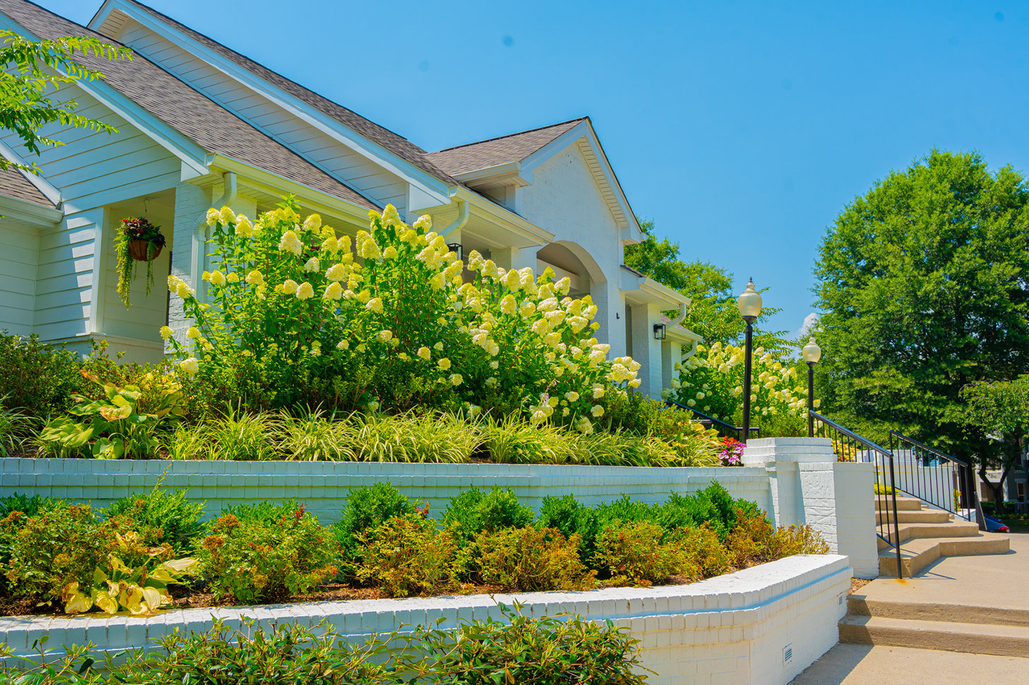 11 Unique Hardscape Ideas for Your Commercial Property